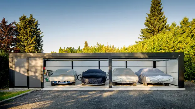 Garage i stål – funktionel og moderne